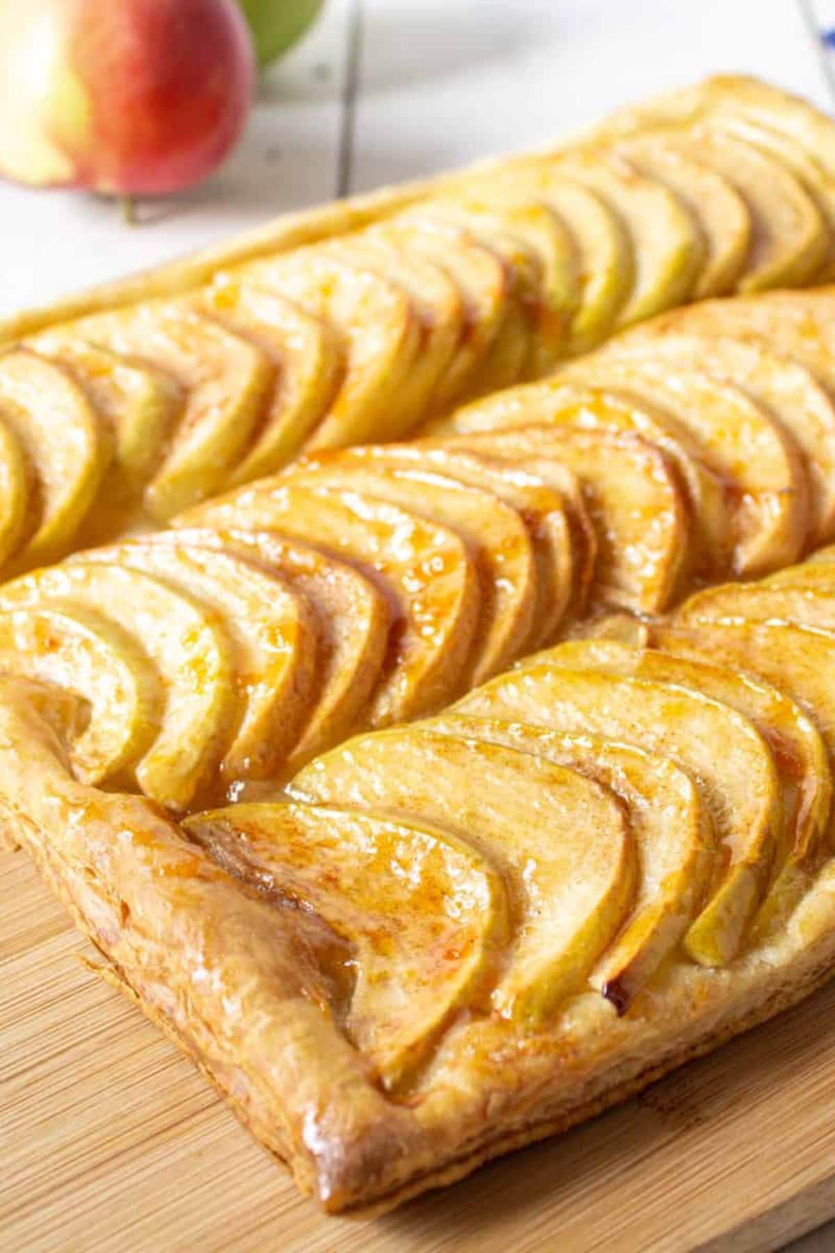 Apple Desserts (21 Must-Try Apple Recipes) | Maple + Mango